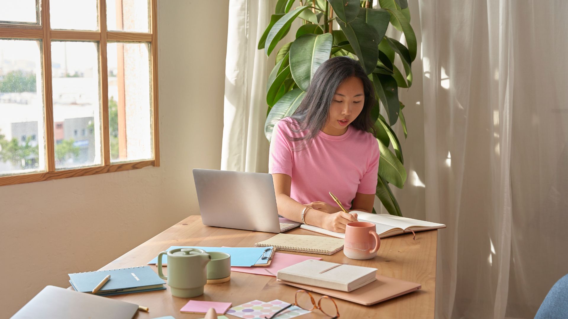 Rapport de stage : 10 exemples gratuits pour vous lancer | Canva