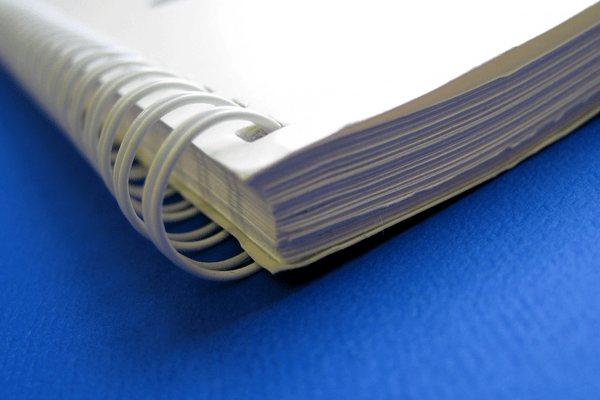 Documents reliés : impression et reliure sur mesure | Canva