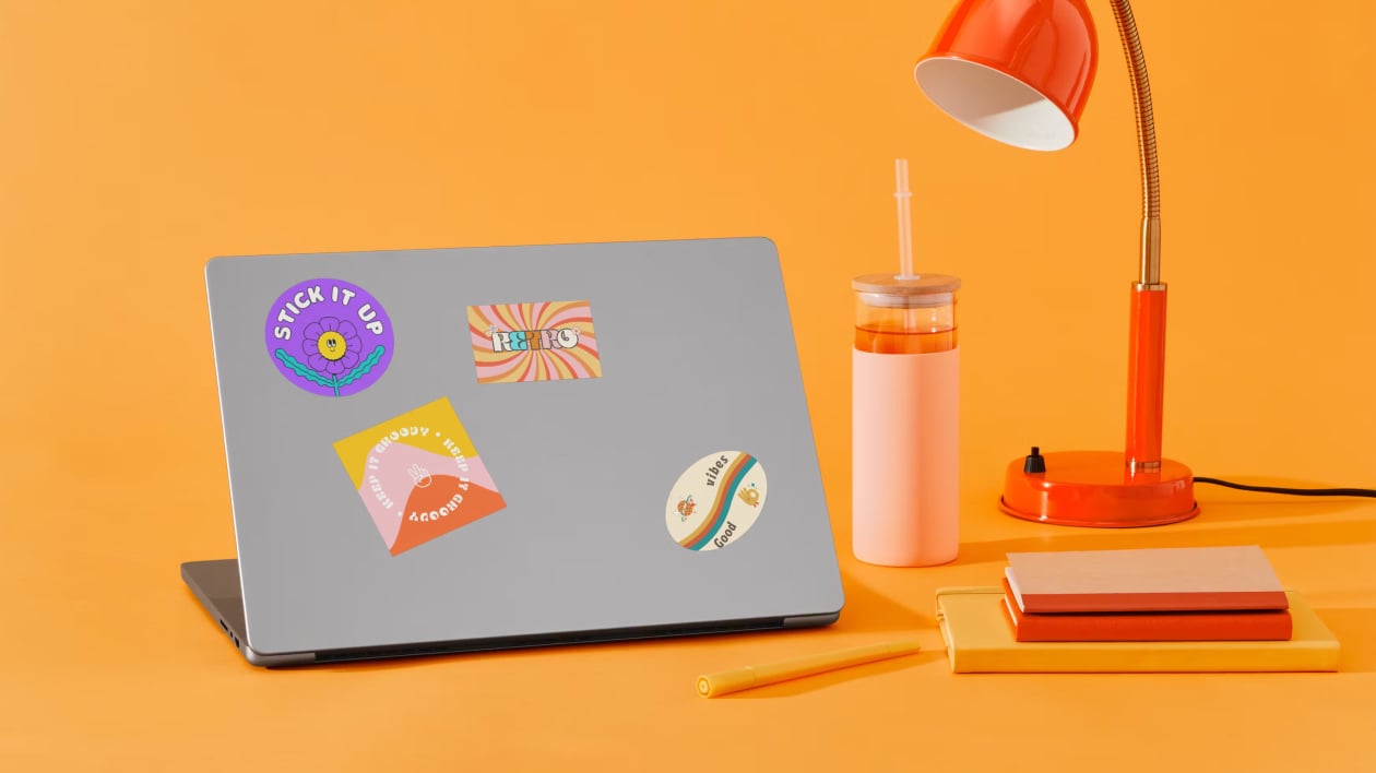 Custom Packaging: Envelopes, Mailers, Paper Bags, Stickers, & more | Canva