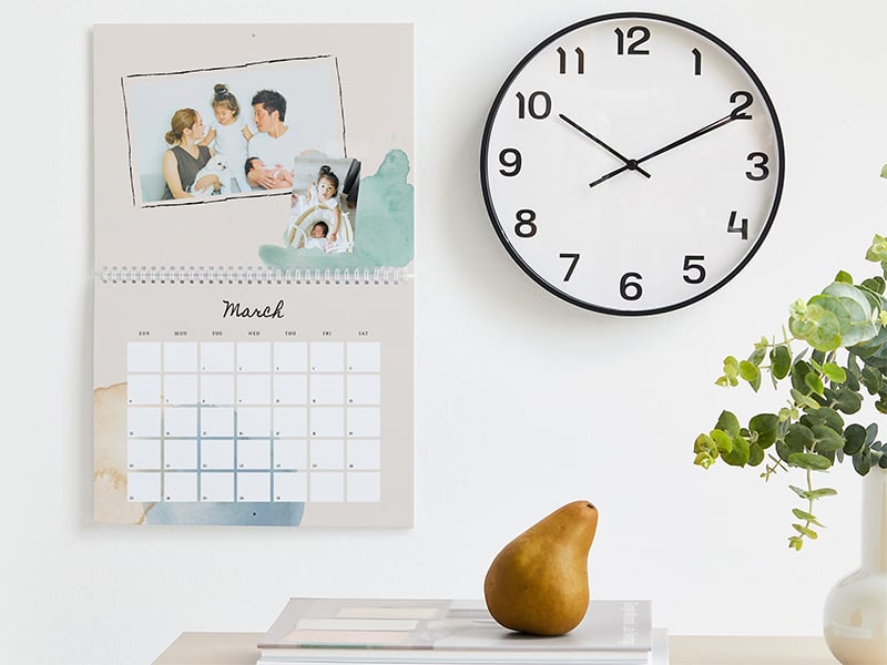 Desain Kalender Online | Personalisasi, Pesan & Cetak di Canva